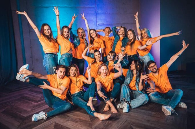 Dwie taneczne zabawy – dla tych młodszych i dla nieco starszych. Dance ...