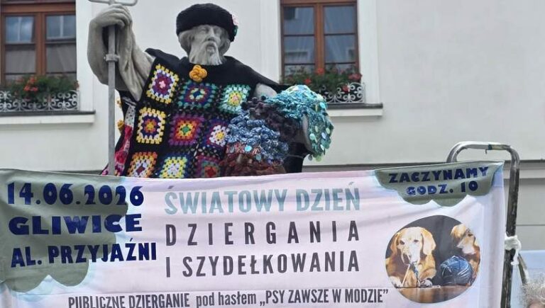 Światowy Dzień Dziergania na Alei Przyjaźni. Pokazy mody, warsztaty z ...